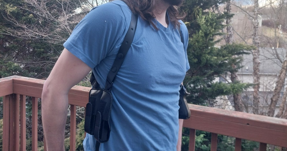 How to Carry an Extra Magazine - Inside Safariland