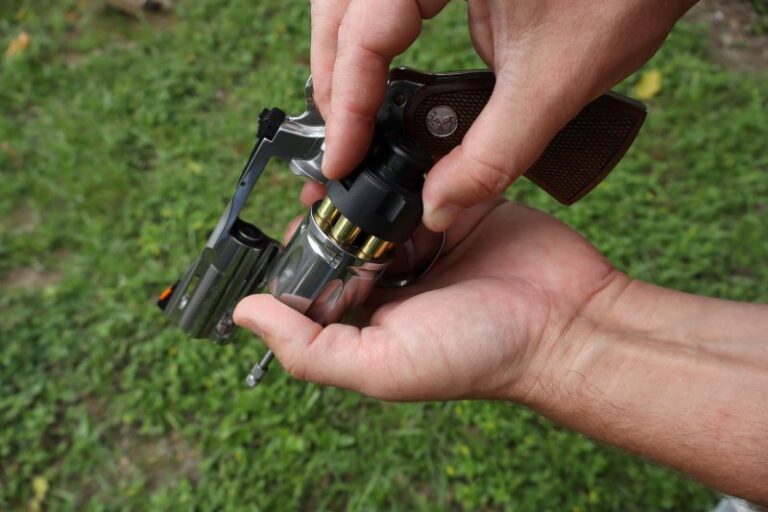 Best in Revolver Reloads: The Safariland Speedloader - Inside Safariland