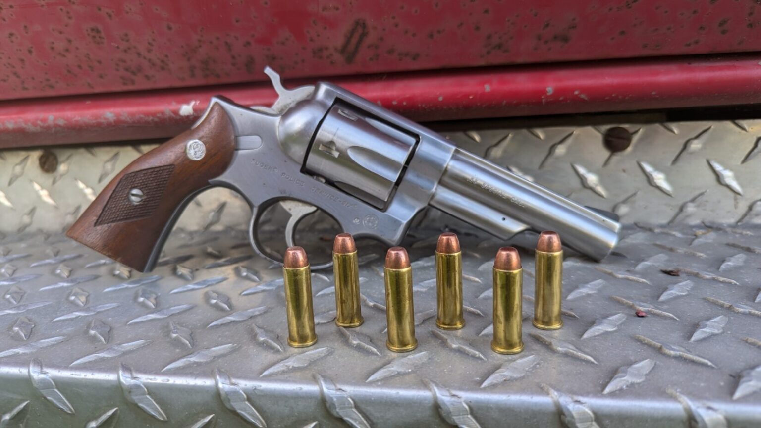 The Safariland Comp 2: Six Gun Speedloading - Inside Safariland