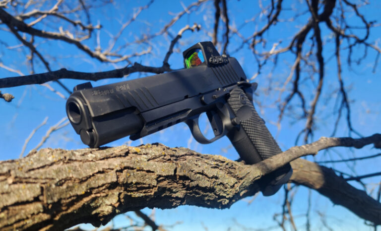 SIG 1911 X-Full: Classic Carry - Inside Safariland