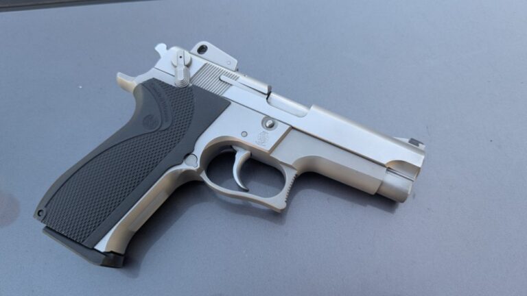 The S&W 5906: An Old School Cop Gun - Inside Safariland