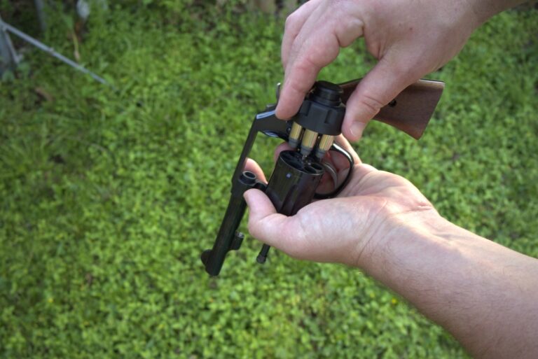 Reviewed: The New Smith & Wesson Model 10 No Lock - Inside Safariland