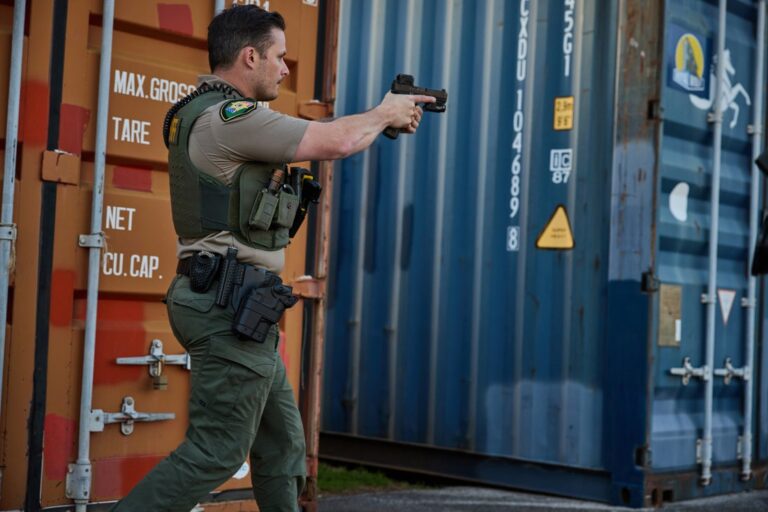 Safariland Adds Axon Signal Sensor-Compatible Holsters & Gear - Inside ...