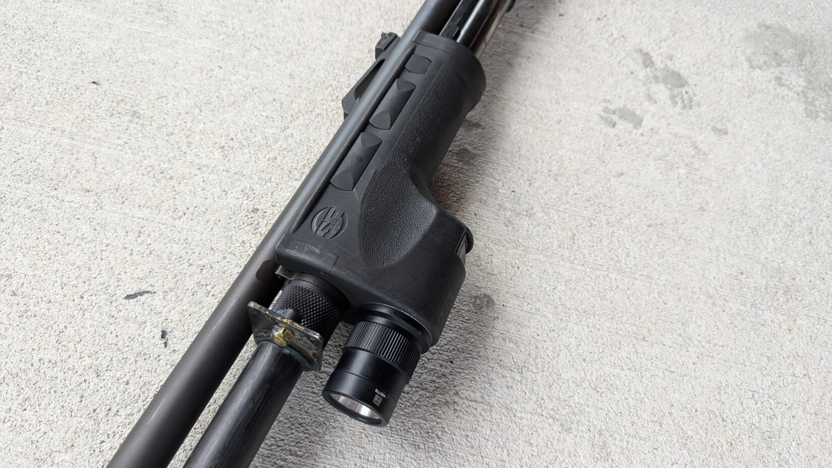 Surefire DSF: Solving the Pump Shotgun Light Problem - Inside Safariland